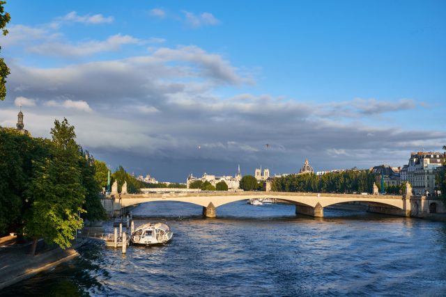 8 Prettiest Bridges In Paris - Linda On The Run