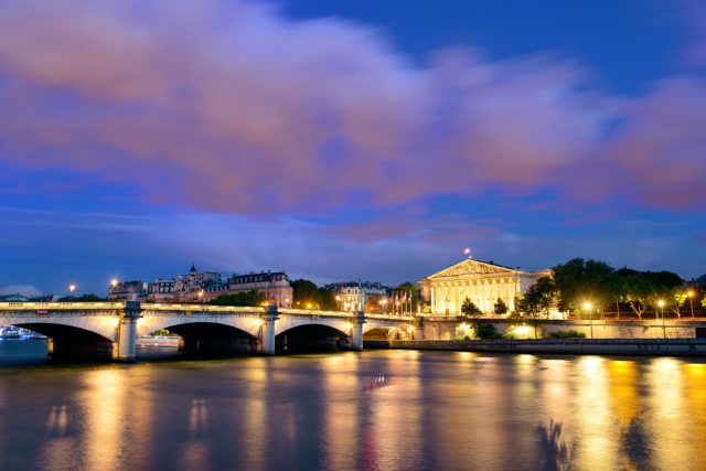 8 Prettiest Bridges In Paris - Linda On The Run