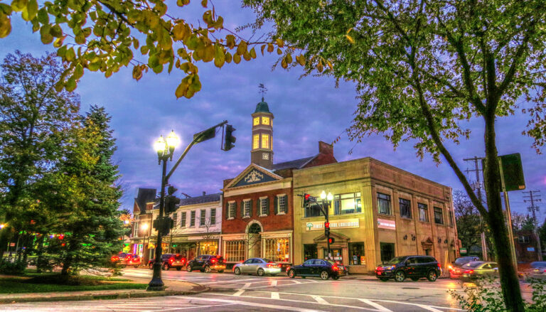 15 Best Small Towns in Ohio for Your Bucket List - Linda On The Run