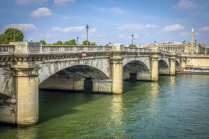 Bridges In Paris: 8 Beautiful Paris Bridges For Your Bucket List ...