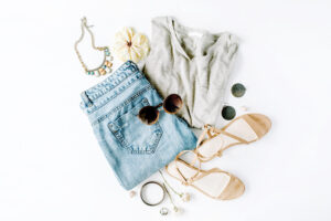 What to Wear in Japan in Spring: Cute Japan Outfit Ideas - Linda On The Run